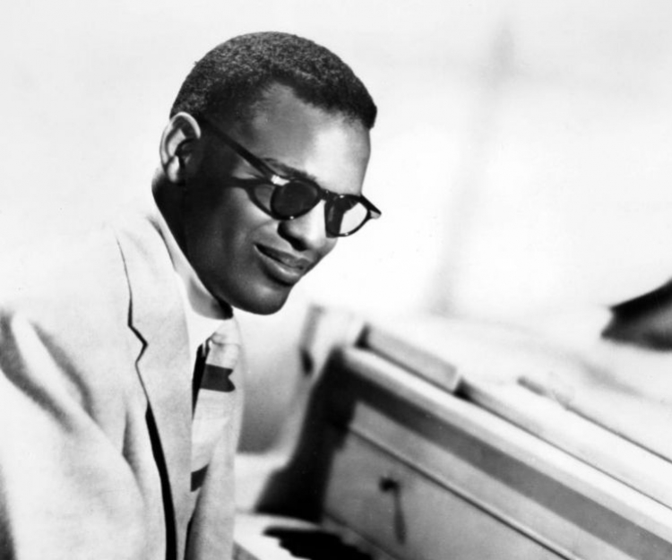 Ray Charles completaria 90 anos: confira a história de 6 grandes ...